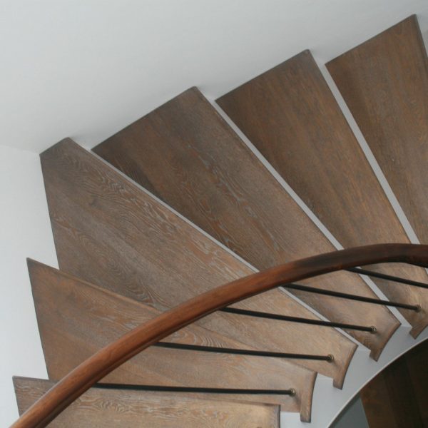Oak staircase with mahogany handrail – Kain Harper Joinery